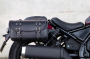 DSB-8 マフラー側対応シンセティックレザーサドルバッグ | DEGNER