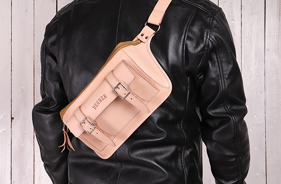 W-106 レザーボディバッグ | DEGNER